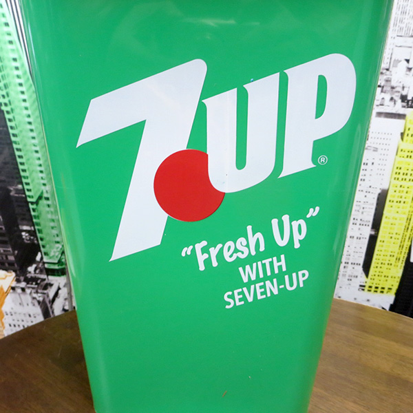 20L アメリカン ダストビン 7UP 【ゴミ箱 / ダストボックス】 有限会社 ステップス 問屋・仕入れ・卸・卸売の専門【仕入れならNETSEA】
