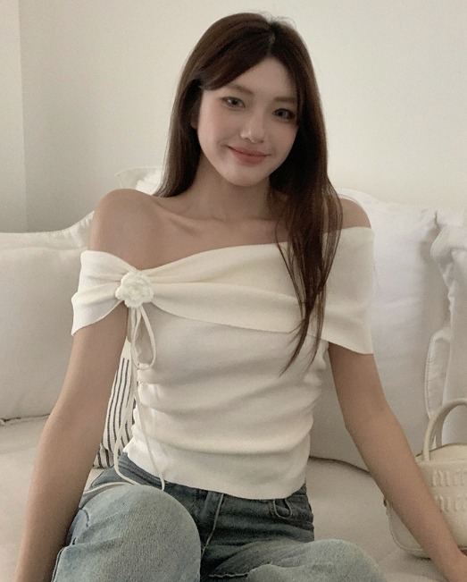 トップス 切り替え スリム 着痩せ カットソー sweet系 Akuaray 問屋・仕入れ・卸・卸売の専門【仕入れならNETSEA】