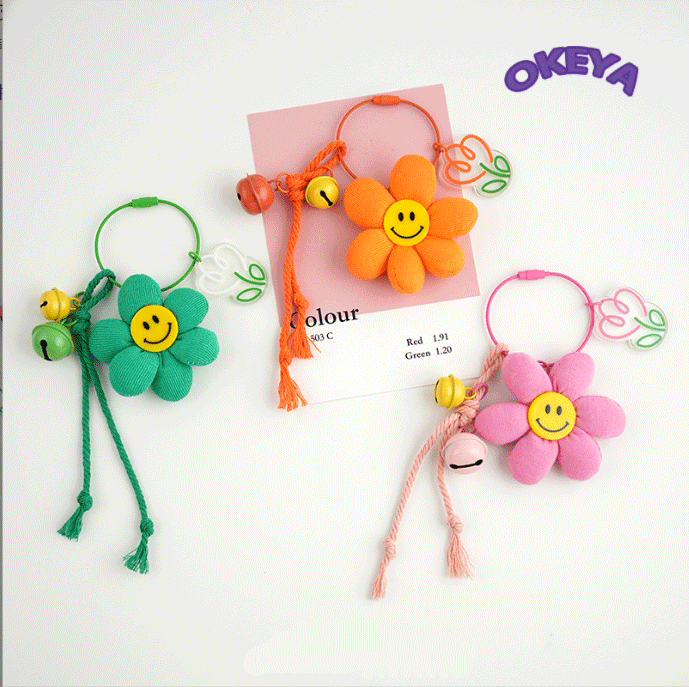 アクセサリー 鍵飾り キーホルダー バッグチャーム キーチャーム キーリング DIY ins 花 笑顔 5色展開 | 卸売・ 問屋・仕入れの専門サイト【NETSEA】