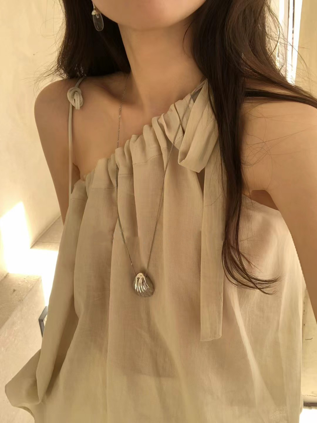 2025年INS 春夏 INS 新作 おしゃれ 韓国ファッション ブラウス デザイン感 | 卸売・ 問屋・仕入れの専門サイト【NETSEA】