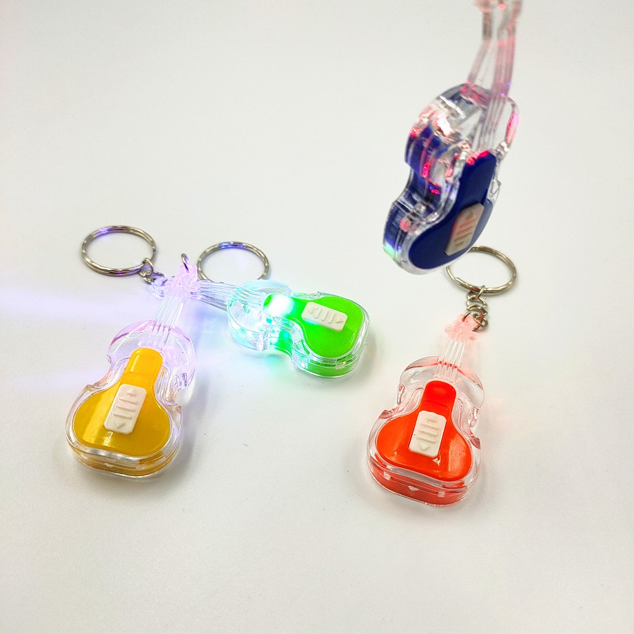 ins新作 バイオリン キーホルダー 子供玩具 ledライト 発光ストラップ 縁日玩具 光るおもちゃ LENA | 卸売・ 問屋・仕入れの専門サイト【NETSEA】
