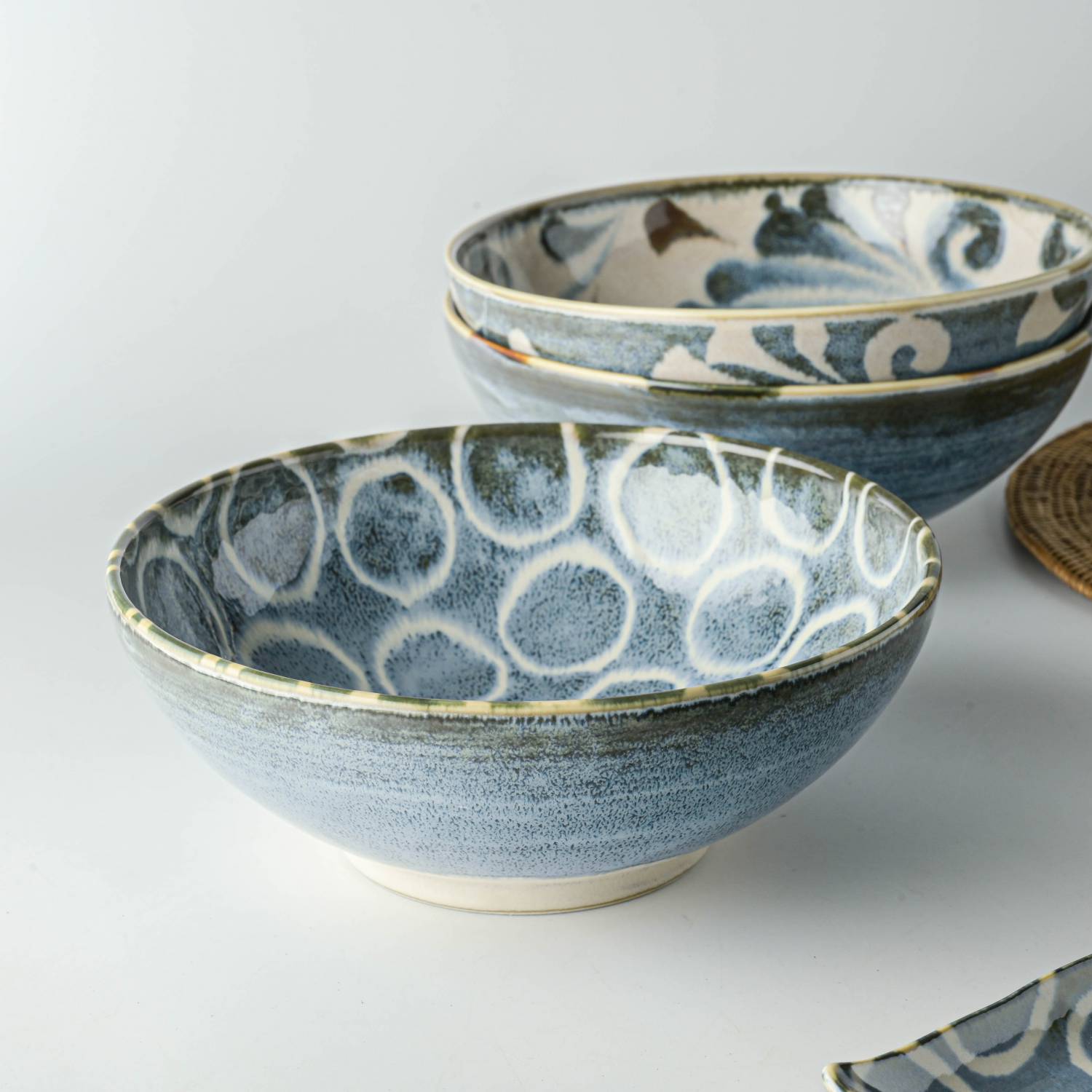 Brush Blue めん丼 点打 21.5 cm[美濃焼] | 卸売・ 問屋・仕入れの専門サイト【NETSEA】