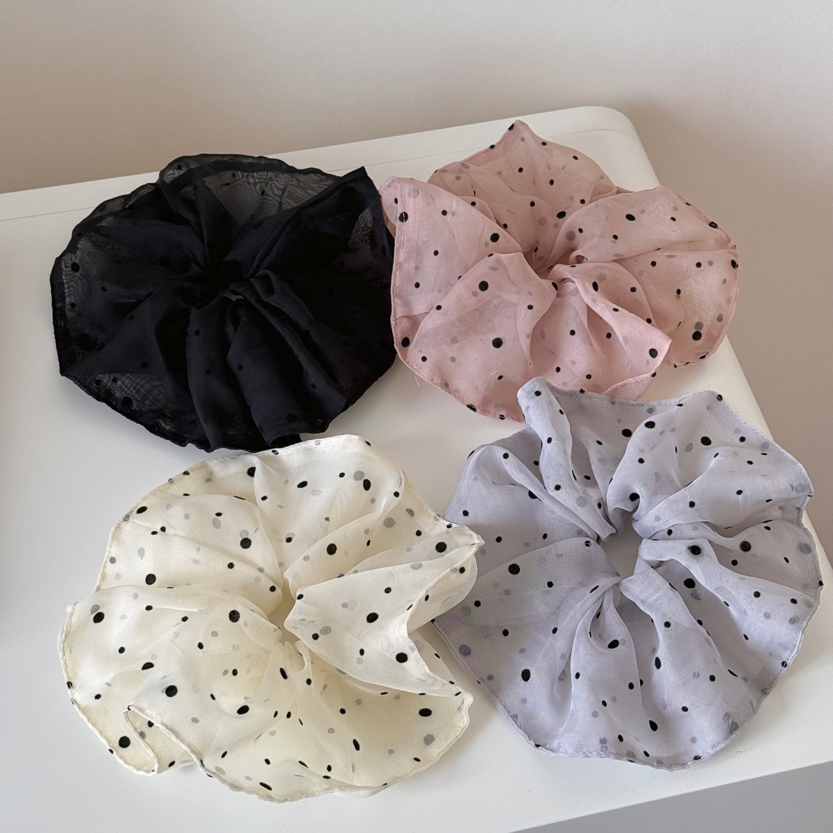 シュシュ ヘアアクセサリー レディース デザイン 韓国風 髪飾り | 卸売・ 問屋・仕入れの専門サイト【NETSEA】